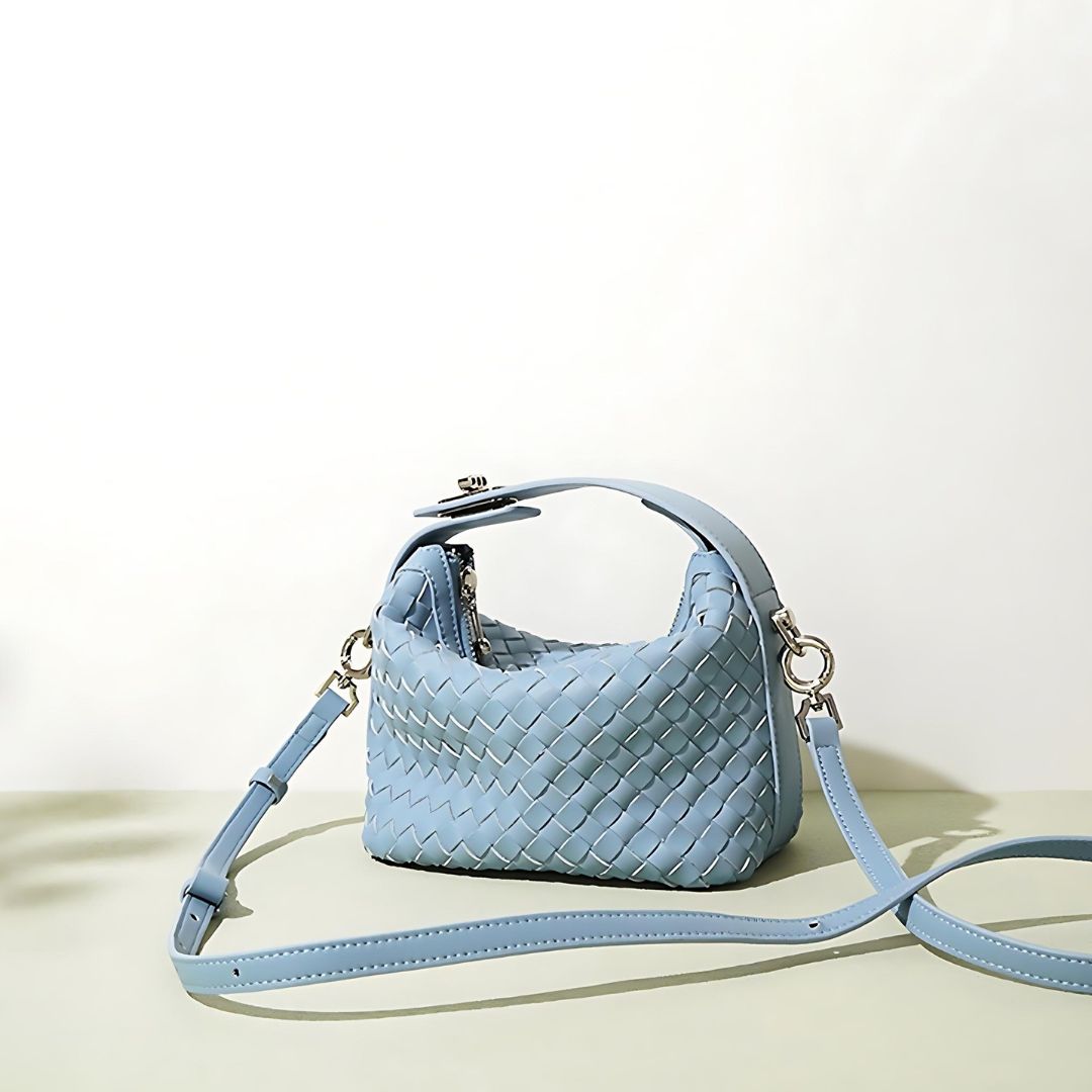 Clover – Tiara.com.sg